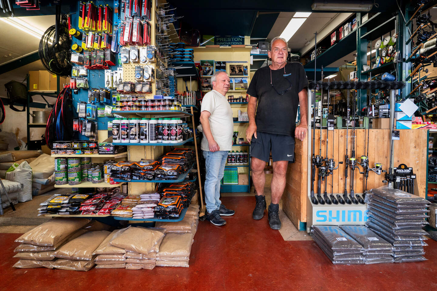 Hengelsportwinkel Koopman in Bennebroek heeft het zwaar: ’Polen en ...