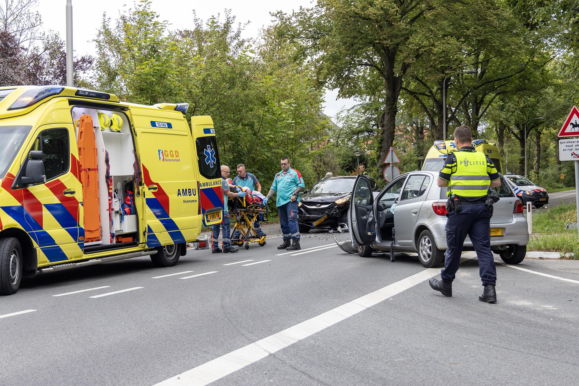 Twee gewonden bij frontale botsing op N206 in Aerdenhout | IJmuider Courant