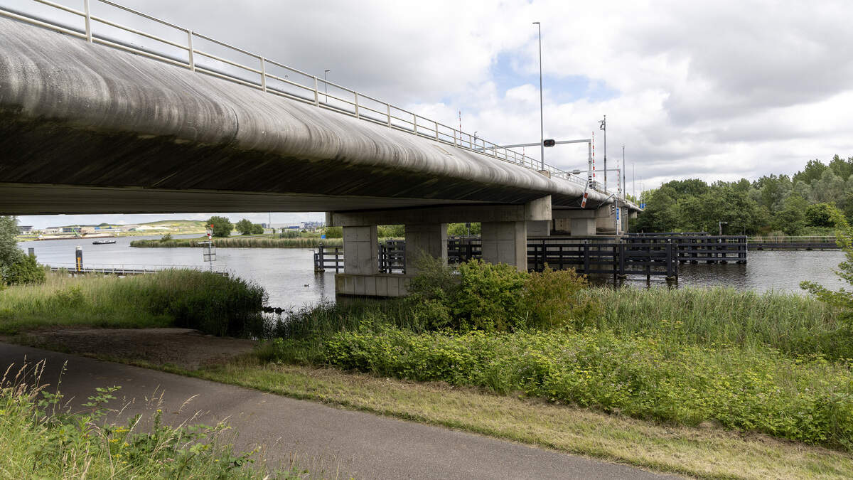 Minister bevestigt: Buitenhuizerbrug blijft heel 2026 uit de roulatie ...