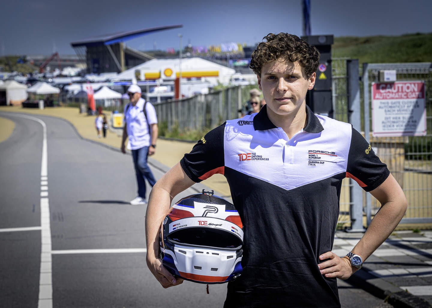 Paul de Prenter (19) zat als Verstappen-fan op de tribune tijdens de ...